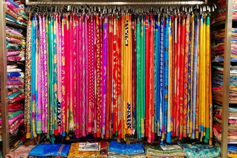 12 Best Wholesale Fabric and Cloth Markets in Mumbai | Shopkhoj